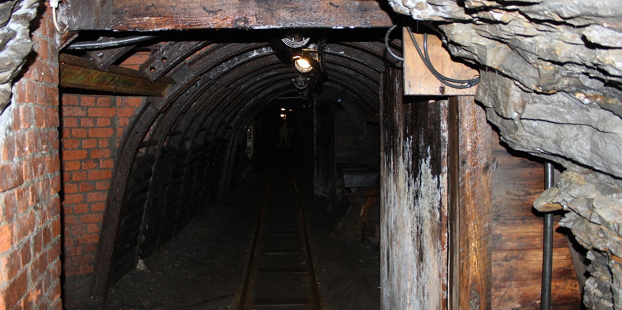 Types of Oil Skimmers in Mining